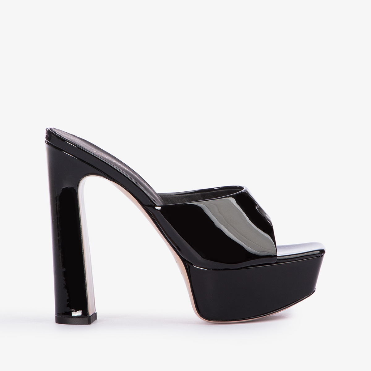 Black patent leather platform sandal - Le Silla